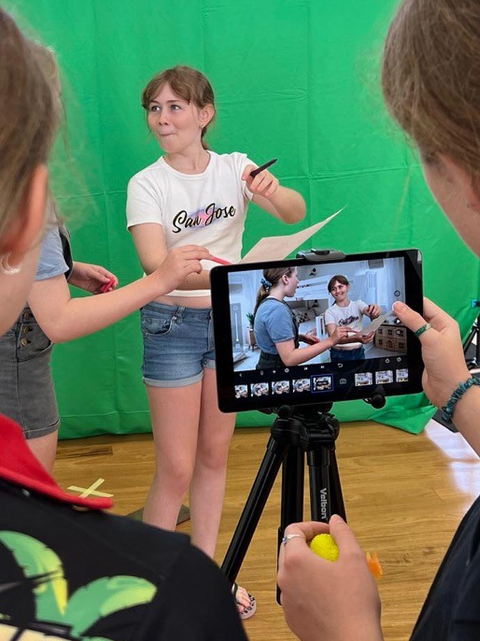 FULLY BOOKED // School Holiday Program: Full Body Green Screen ...